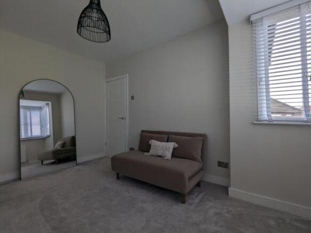 3 bedroom semi detached house for rent in Lynwood Crescent, Woodlesford, Leeds, West Yorkshire, LS26