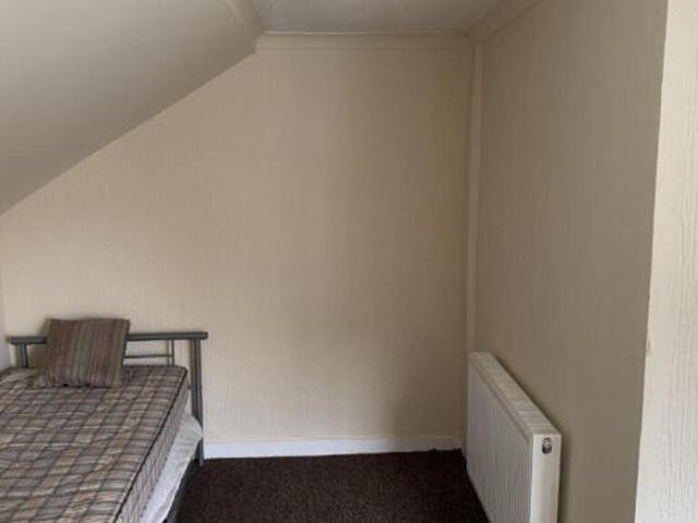 3 bedroom semi detached house for rent in Mcgregor Street, Glasgow, G51