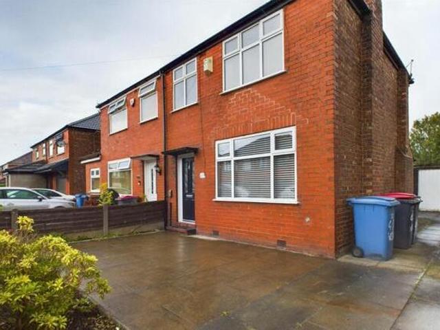 3 Bedroom Semi detached House For Rent In Manchester, Greater Manchester