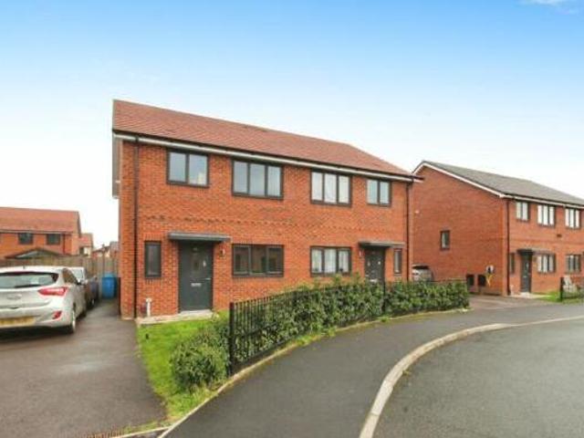 3 Bedroom Semi detached House For Rent In Manchester, Greater Manchester