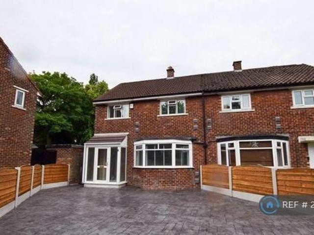 3 Bedroom Semi detached House For Rent In Manchester
