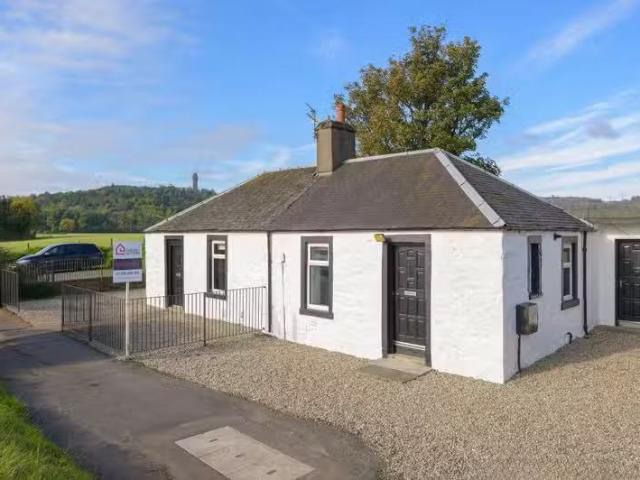 3 bedroom semi detached house for rent in Manor Neuk Cottage.
