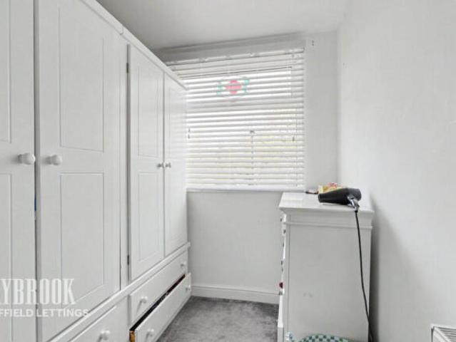 3 bedroom semi detached house for rent in Malham Place, Sheffield, S35
