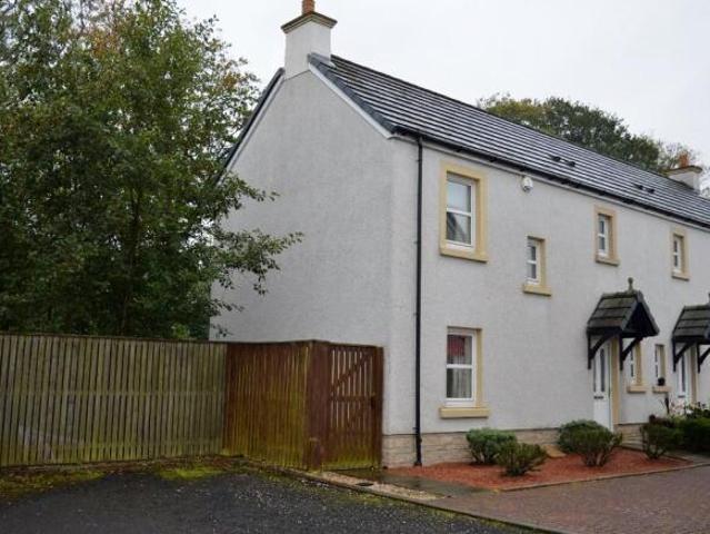3 bedroom semi detached house for rent in Mallots View, Glasgow, G77