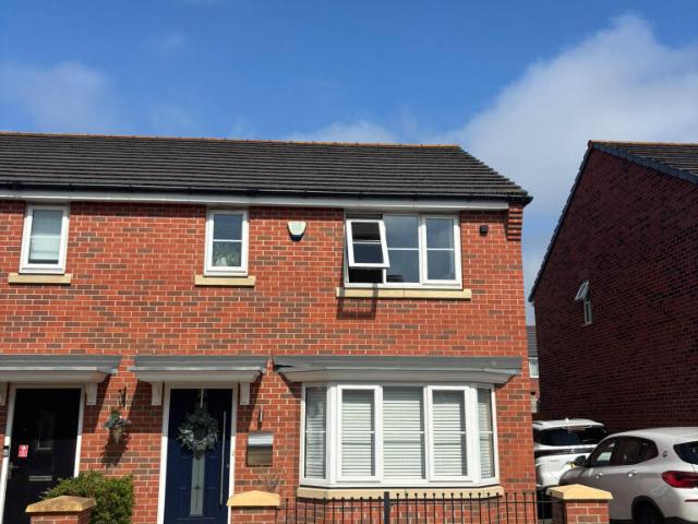 3 bedroom semi detached house for rent in Mary Road, Bootle, Merseyside, L20
