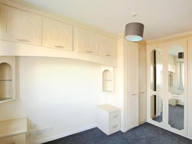 3 bedroom semi detached house for rent in Marston Avenue, Morley, LS27
