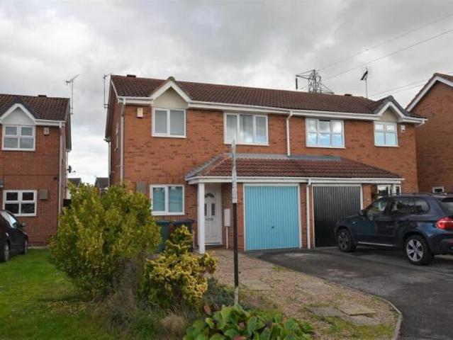 3 bedroom semi detached house for rent in Meadow Nook, Boulton Moor, Derby, DE24