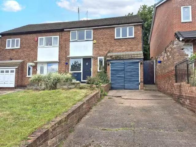 3 bedroom semi detached house for rent in Mere Road, Erdington.