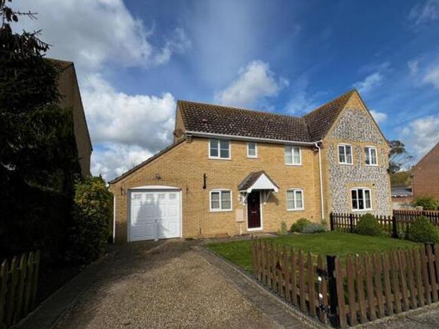3 Bedroom Semi detached House For Rent In Methwold, Norfolk