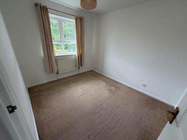3 bedroom semi detached house for rent in Milburn Avenue, Oldbrook, MK6