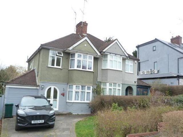 3 Bedroom Semi detached House For Rent In Mill Hill