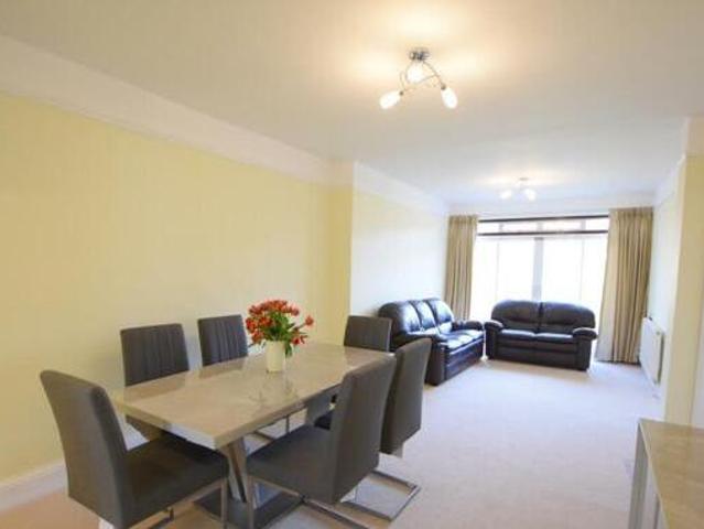 3 Bedroom Semi detached House For Rent In Mill Hill East, London