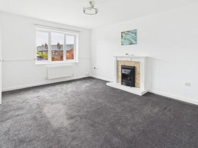 3 bedroom semi detached house for rent in Mill View, Ball Green, ST6