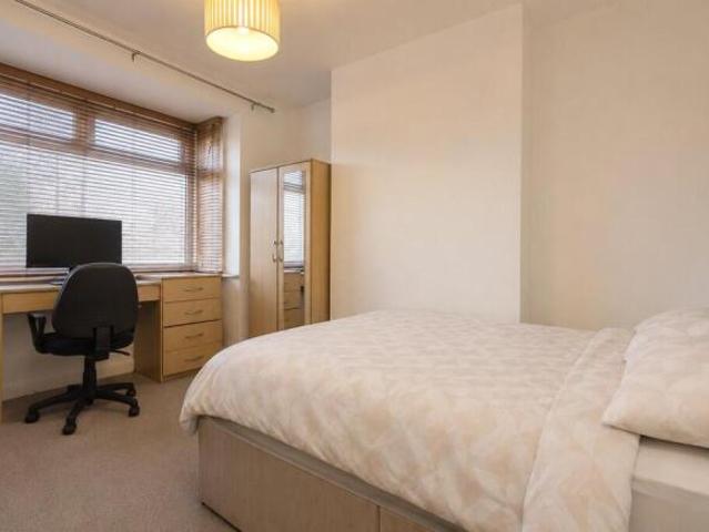 3 bedroom semi detached house for rent in Monks Park Avenue, Bristol, BS7