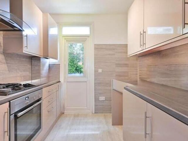3 Bedroom Semi detached House For Rent In Motspur Park, New Malden