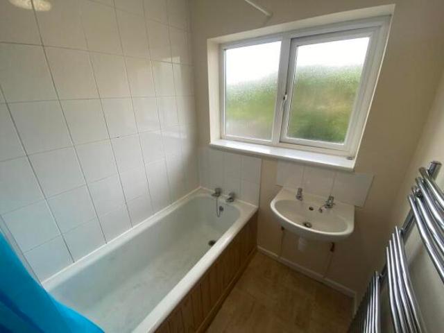 3 bedroom semi detached house for rent in Mowbray Road, Cambridge, CB1