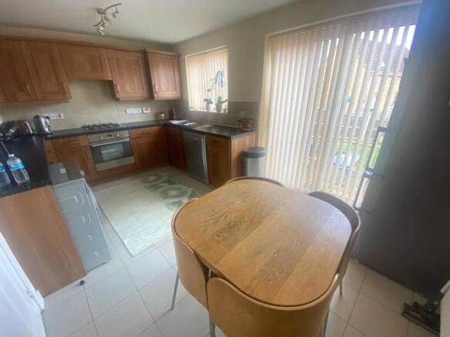 3 bedroom semi detached house for rent in Mundesley Road, Hamilton, Leicester, Leicestershire, LE5