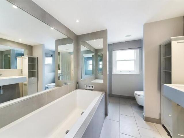 3 bedroom semi detached house for rent in New Kings Road, Fulham Broadway, Fulham, London, SW6