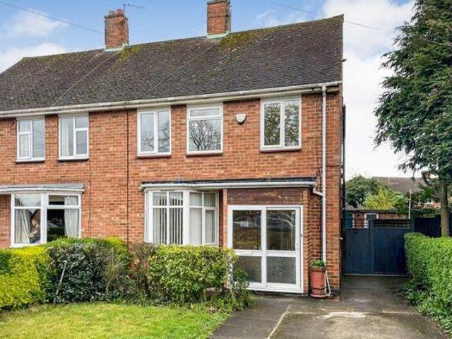 3 Bedroom Semi detached House For Rent In Newark, Notts