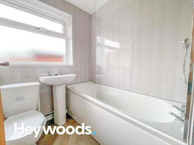 3 bedroom semi detached house for rent in Newmount Road, Stoke On Trent, ST4