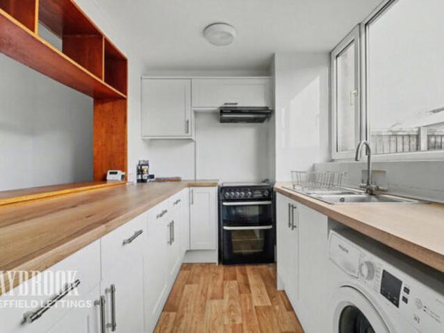 3 bedroom semi detached house for rent in Norton Avenue, Sheffield, S12
