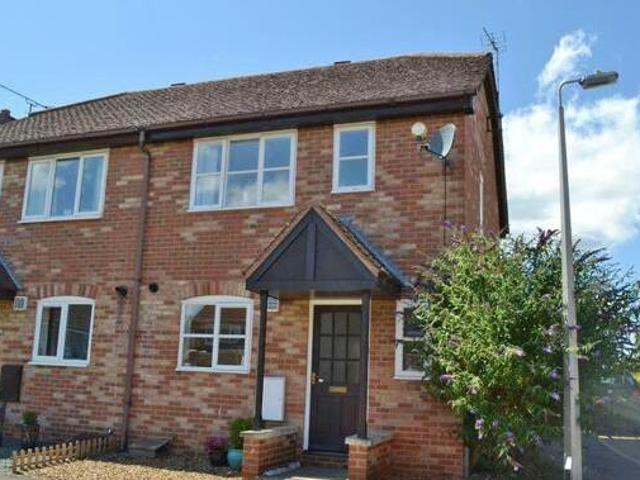 3 Bedroom Semi detached House For Rent In Olney, Buckinghamshire