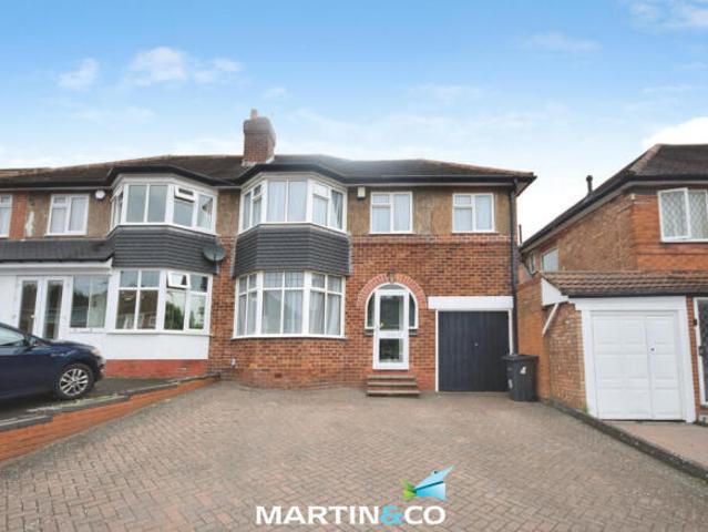 3 bedroom semi detached house for rent in Olorenshaw Road, Sheldon, B26