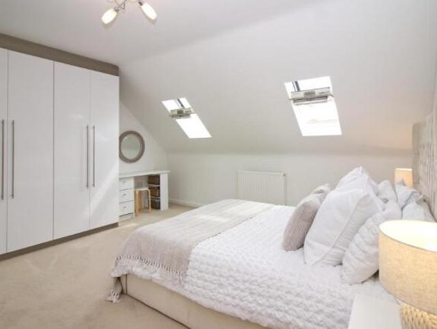 3 bedroom semi detached house for rent in Old Stratford, Milton Keynes, Buckinghamshire, MK19