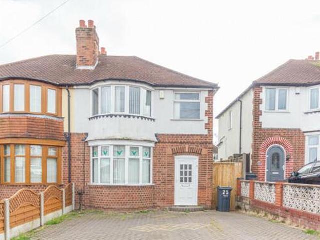 3 Bedroom Semi detached House For Rent In Oldbury