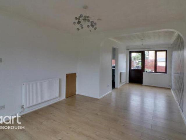 3 bedroom semi detached house for rent in Orchard Mews, Peterborough, PE2