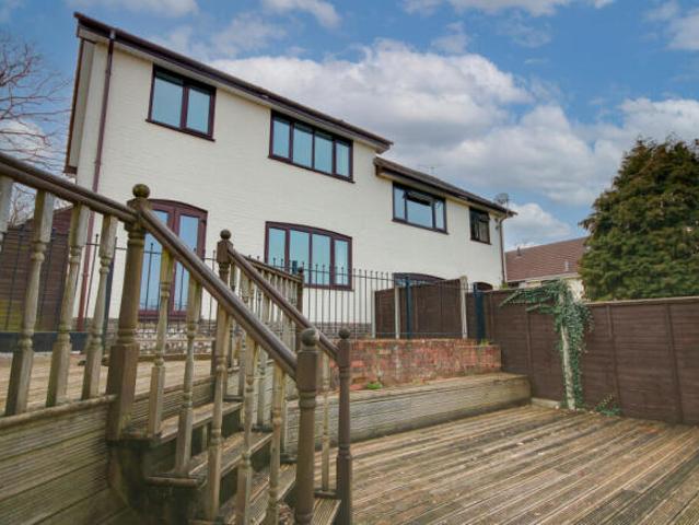 3 bedroom semi detached house for rent in Orchards Way, West End, SO30