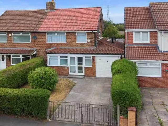 3 bedroom semi detached house for rent in Oriel Drive, Aintree.