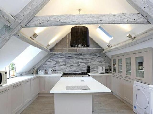 3 Bedroom Semi detached House For Rent In Painswick