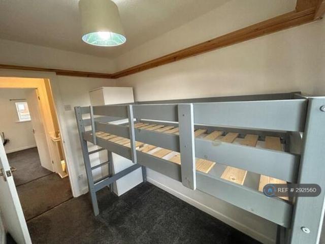 3 bedroom semi detached house for rent in Partridge Close, Liverpool, L12
