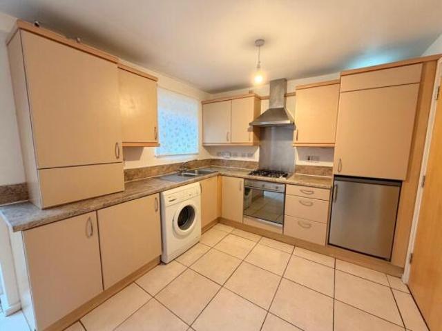 3 bedroom semi detached house for rent in Park Grange Mount, Sheffield, S2