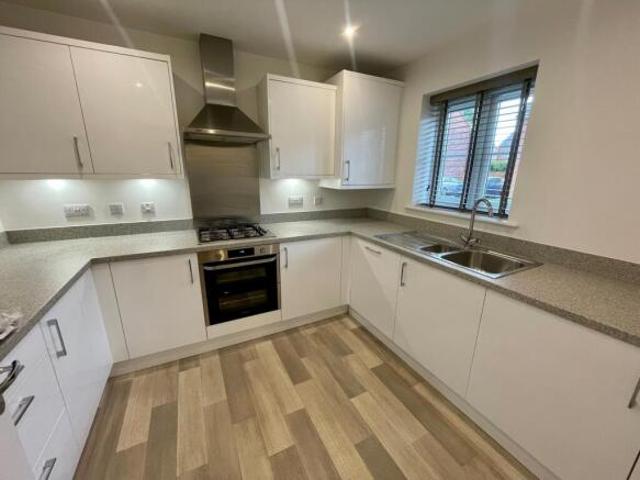 3 bedroom semi detached house for rent in Parsons Green, DE22