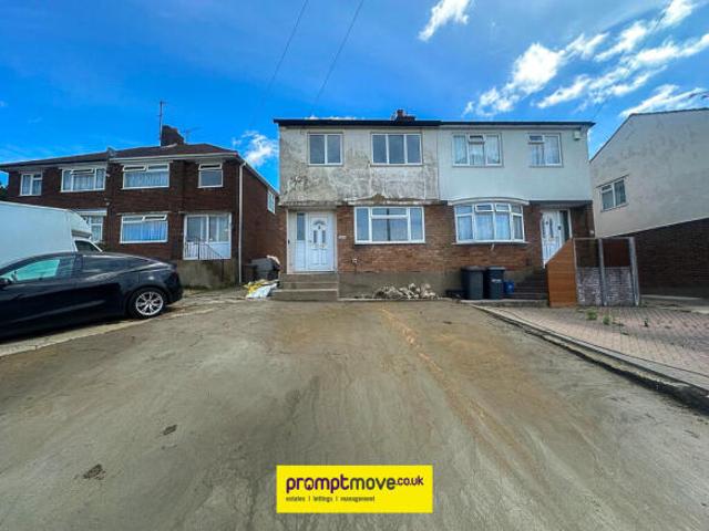 3 bedroom semi detached house for rent in Pennine Avenue Luton LU3 3EH, LU3
