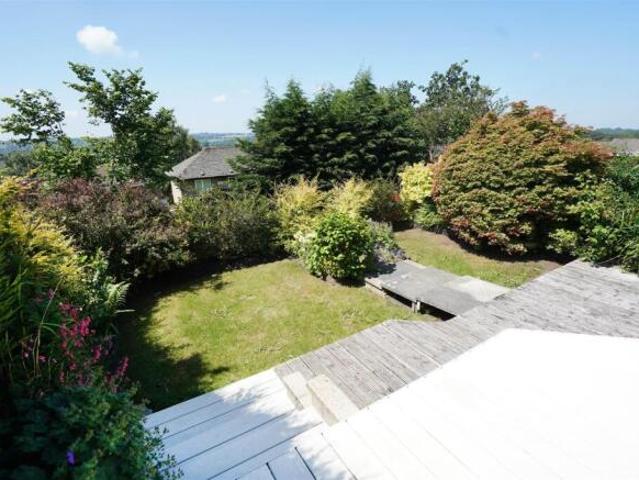 3 bedroom semi detached house for rent in Pennine Road, Horwich, Bolton, BL6