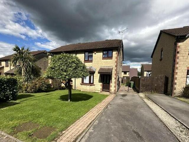 3 Bedroom Semi detached House For Rent In Penpedairheol