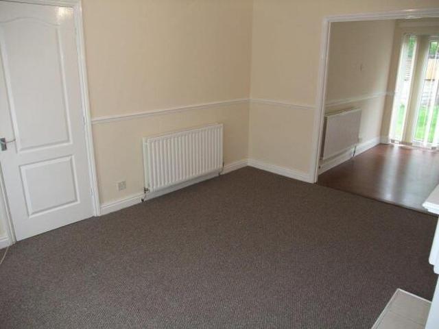 3 bedroom semi detached house for rent in Pinfold Gardens, Wolverhampton, WEDNESFIELD, WV11