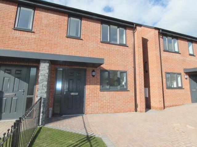 3 bedroom semi detached house for rent in Piccadilly, Bulwell, NG6