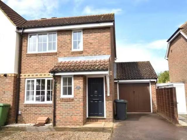 3 bedroom semi detached house for rent in Pippin Close, Over.