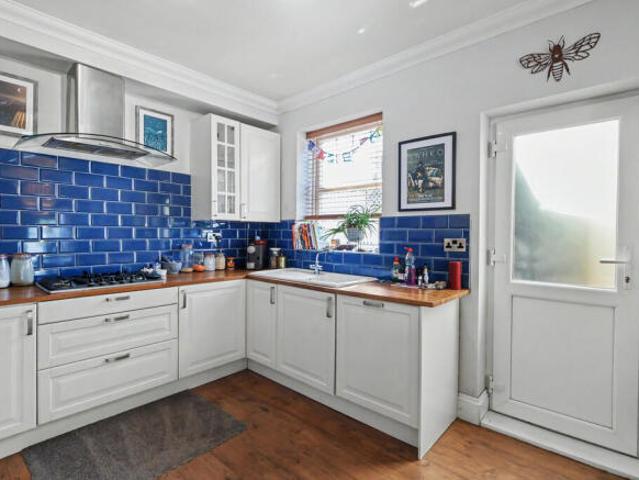 3 bedroom semi detached house for rent in Poole, Dorset, BH12