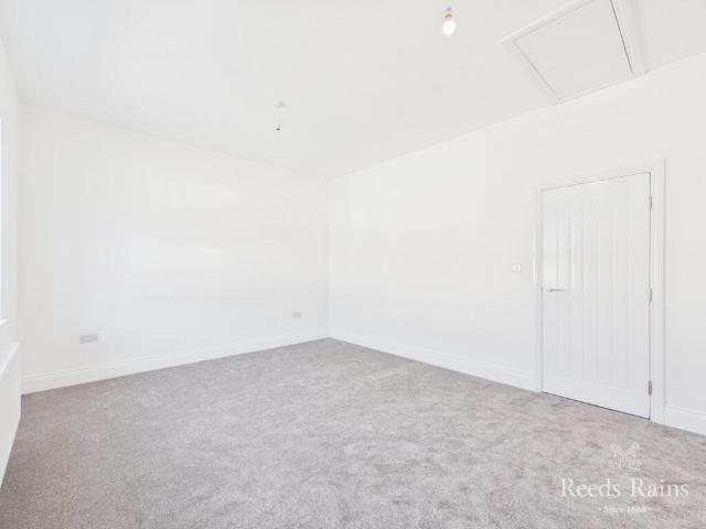 3 bedroom semi detached house for rent in Portobello Street, Hull, East Yorkshire, HU9