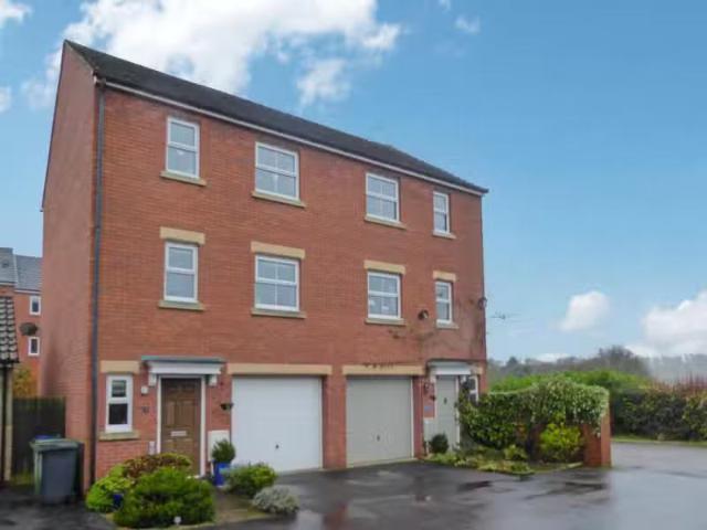 3 bedroom semi detached house for rent in Primrose Corner, Sta.