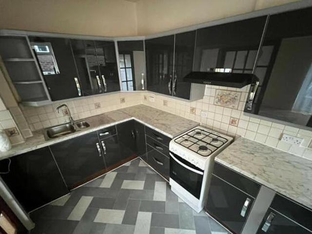 3 Bedroom Semi detached House For Rent In Pudsey