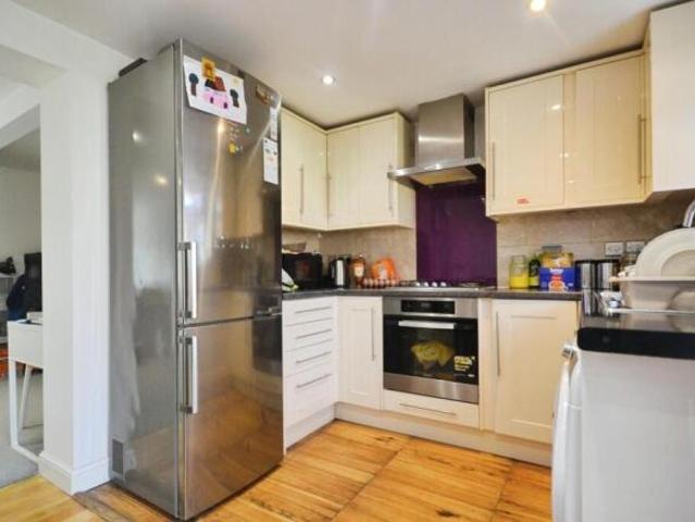 3 bedroom semi detached house for rent in Quentin Road, Woodley, RG5