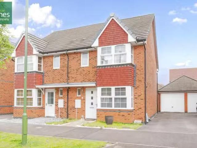 3 bedroom semi detached house for rent in Randall Way, Littleh.