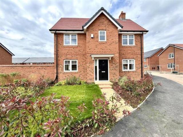 3 bedroom semi detached house for rent in Radburn Drive, The Meadows, CV7
