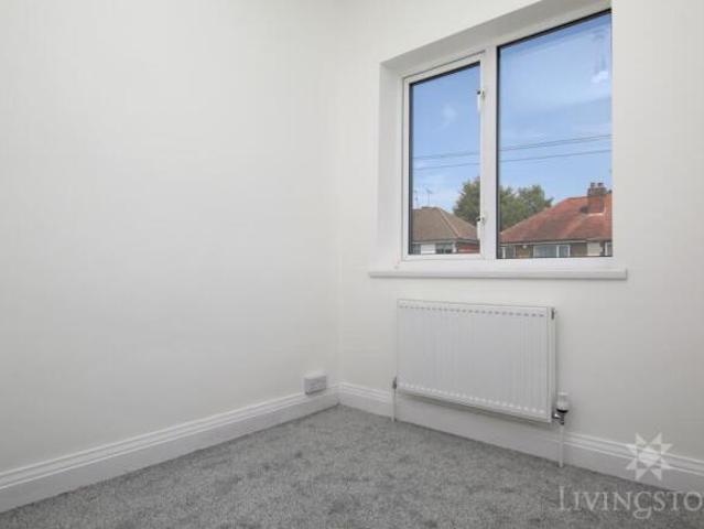 3 bedroom semi detached house for rent in Raeburn Road, Clarendon Park, LE2